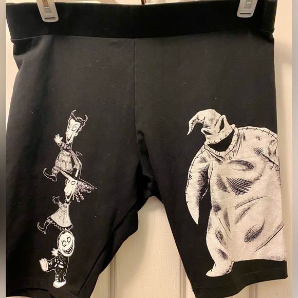 Disney | Shorts | Nwot Disney Nbc Oogie Boogie Biker Legging Shorts ...